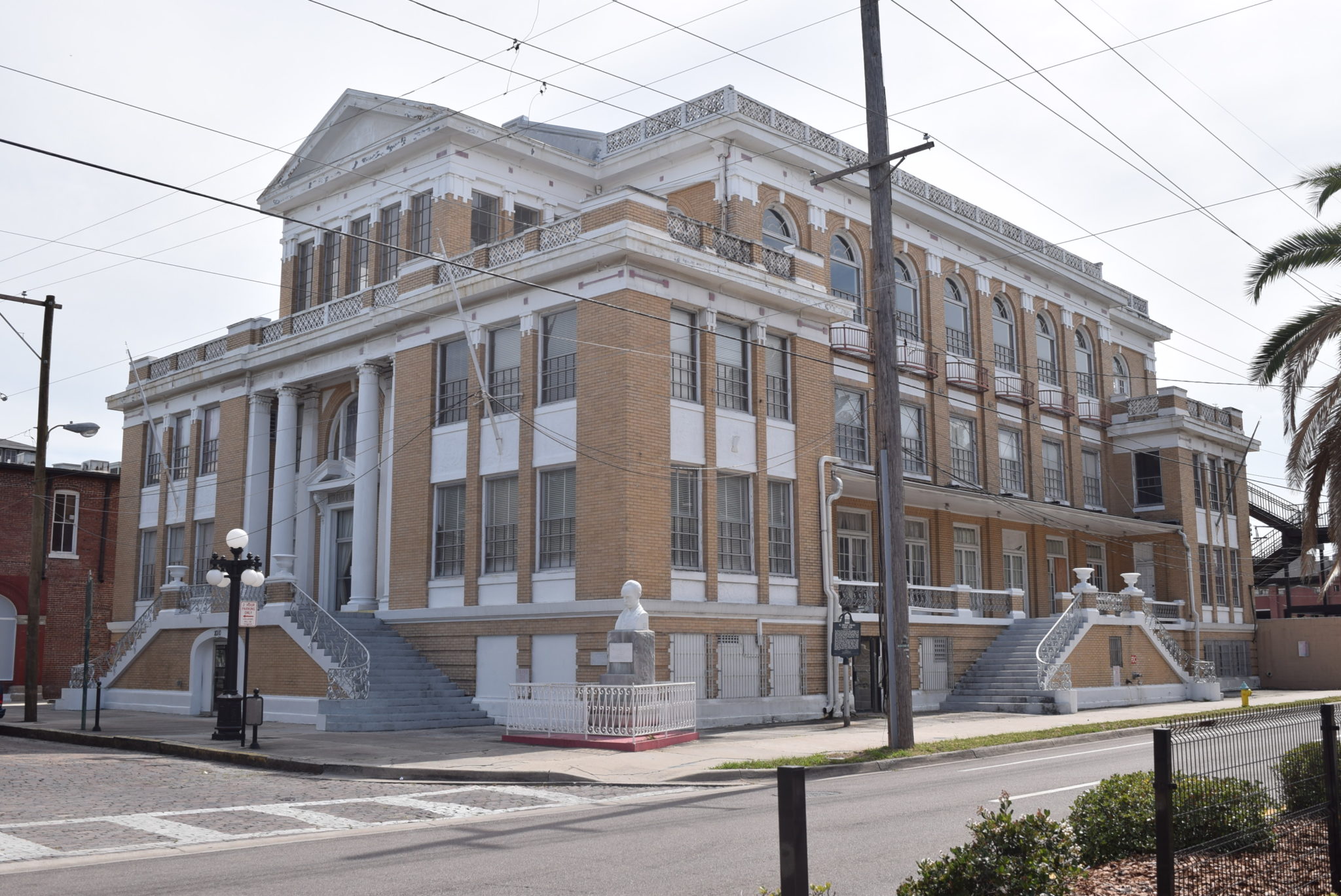 Cuban Club Restoration - Wilson & Girgenti